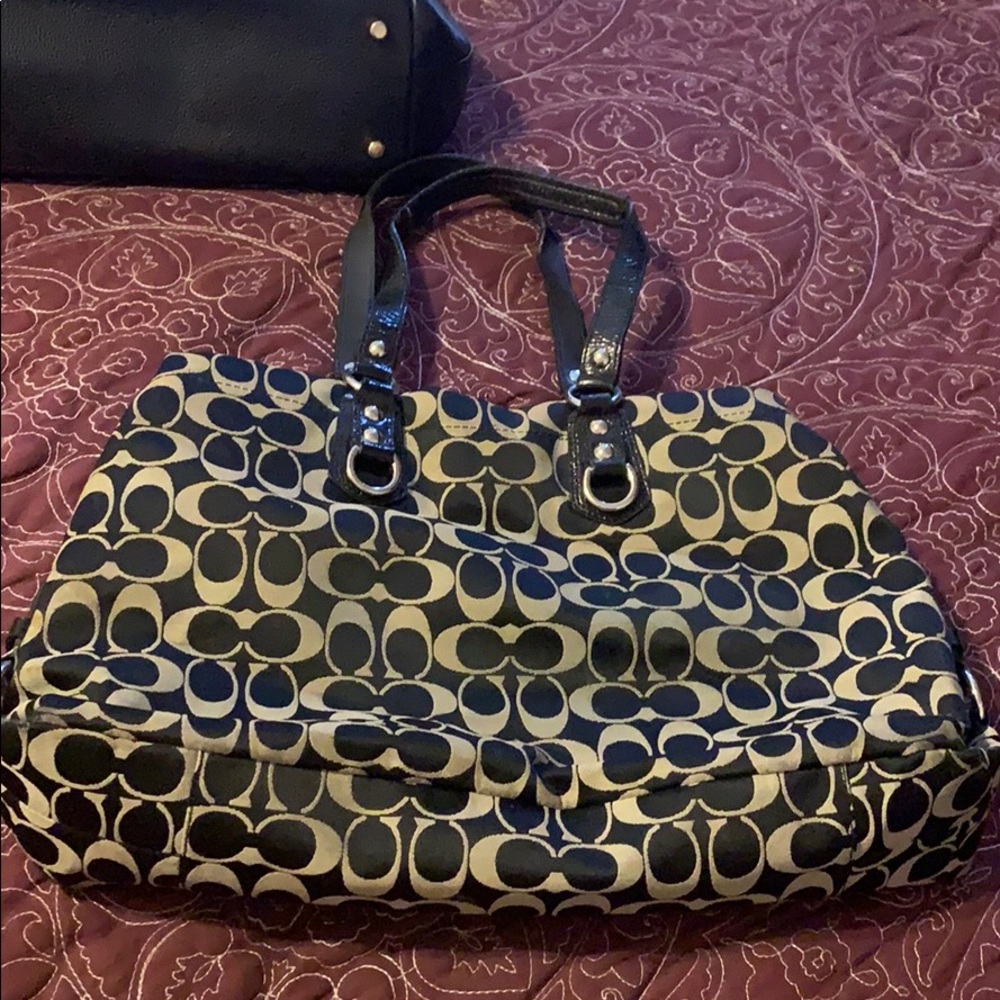 Coach Signature Purse - Gem